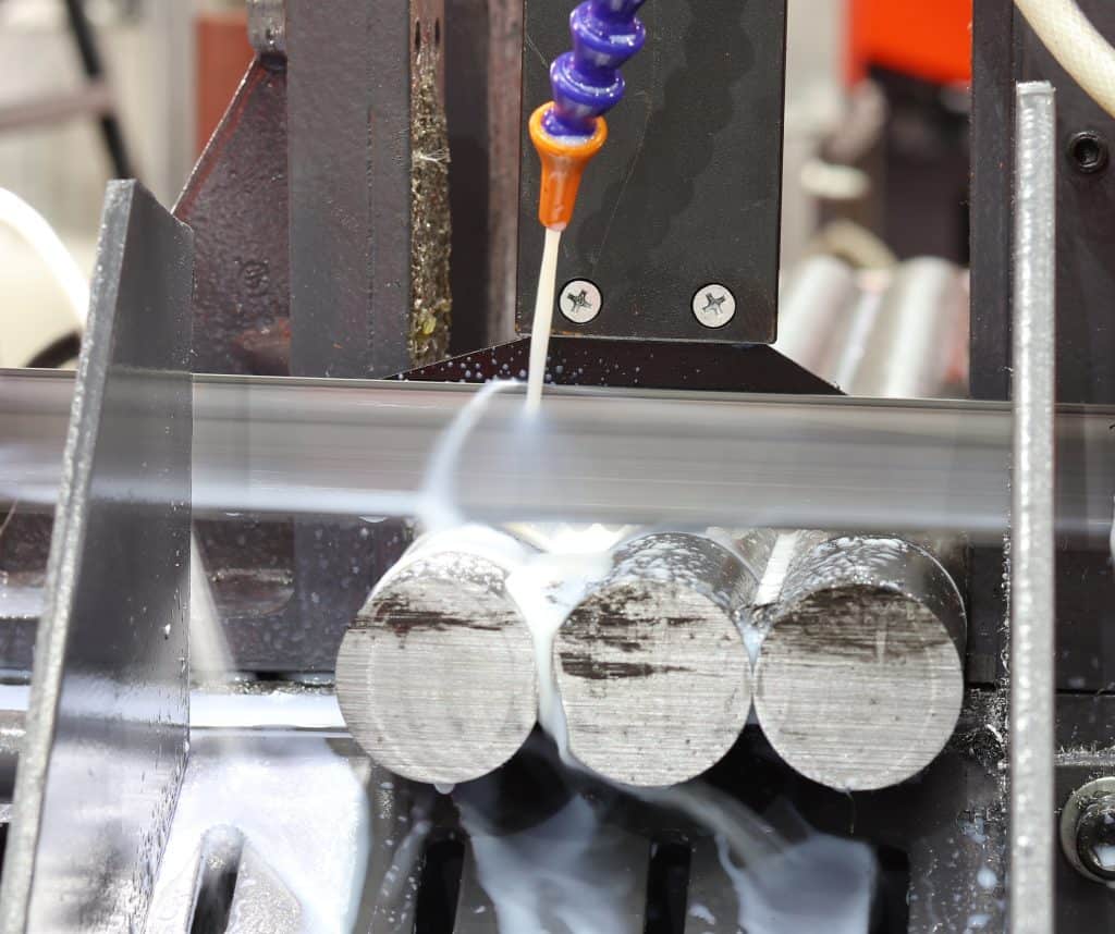 How to choose the best metal sawing machine for your plant?